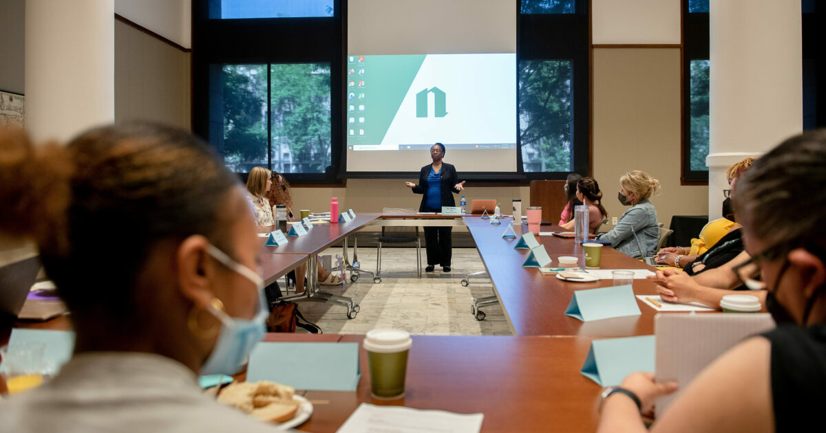 Adult Education Classes | Newberry Library